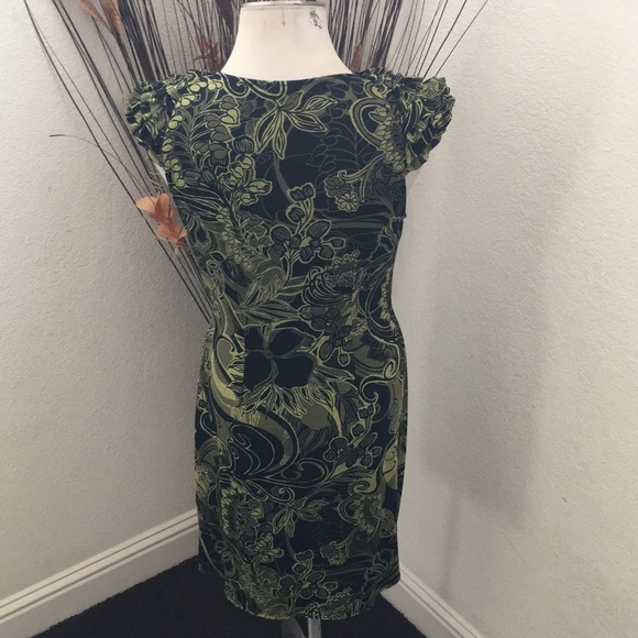 Emily & Michele | Dresses | Emily Michele Greenblack Ruffled Sleeve ...